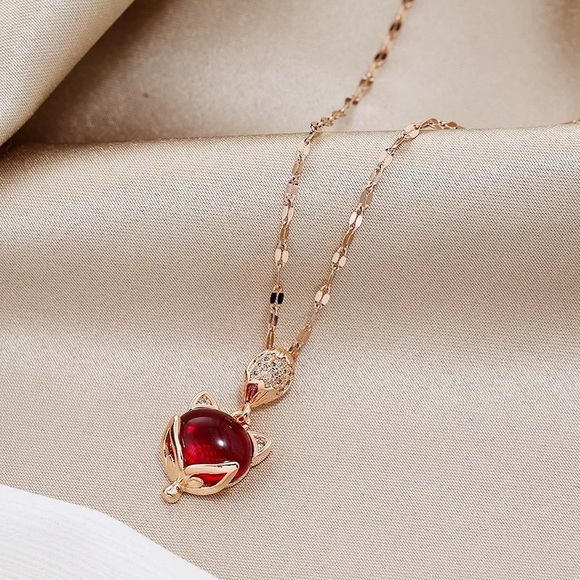 Jewelry | Pretty Rose Gold Red Fox Necklace | Poshmark